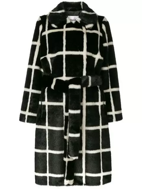 Not a Cheburashka one: 4 brands of non-bunny eco-fur coats 54214_6