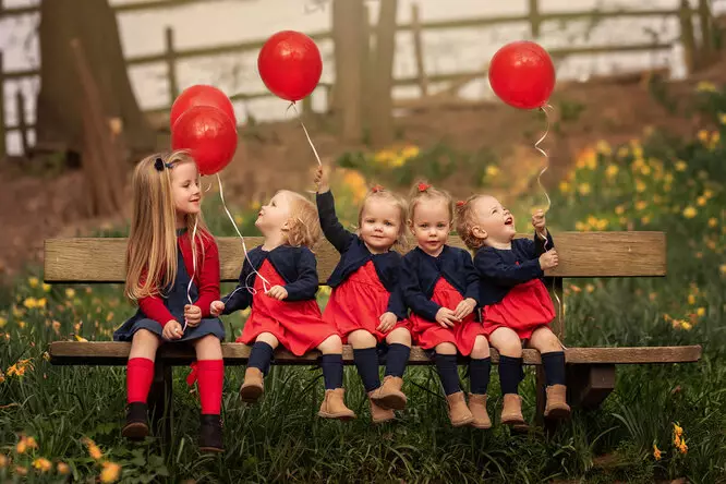 La grande mère a partagé son instantané le plus mignon de leurs quatre jumeaux 5491_3