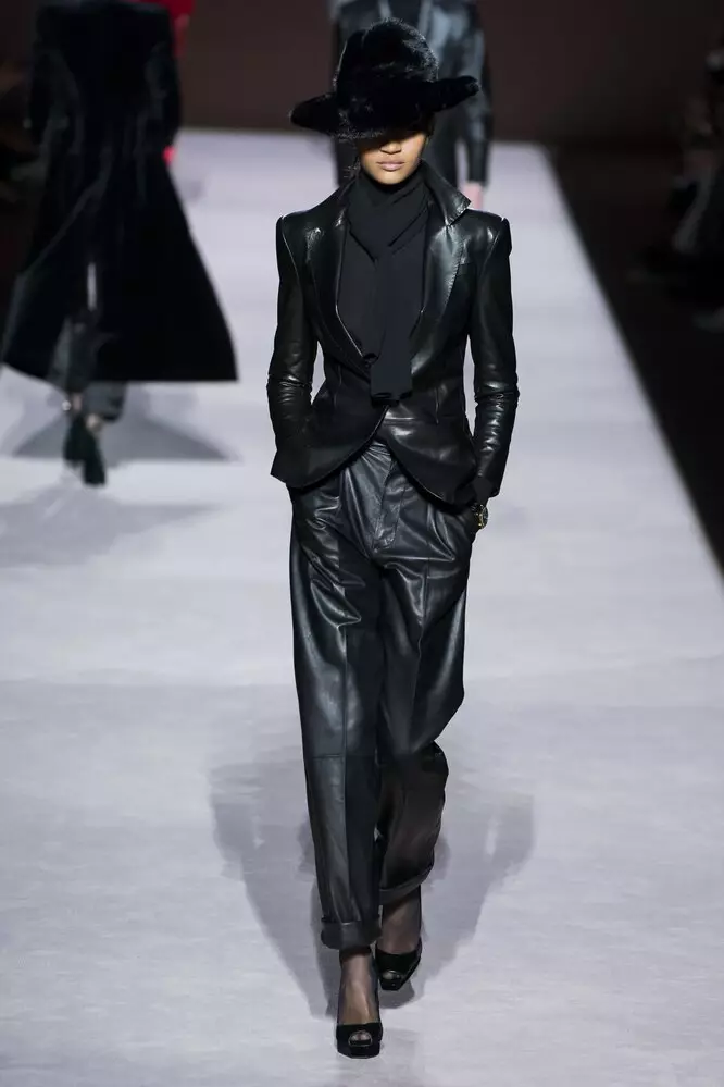 What is common at the Tom Ford collection and the threats of the modern world 55119_11