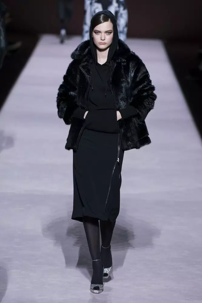 What is common at the Tom Ford collection and the threats of the modern world 55119_29