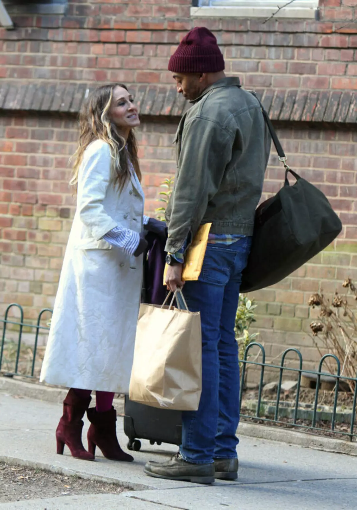 Sarah Jessica Parker demonstrates how to wear Trench this season 55221_3