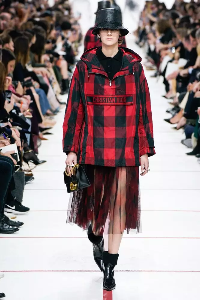 Even more feminism at Dior Winter 2019 55627_33