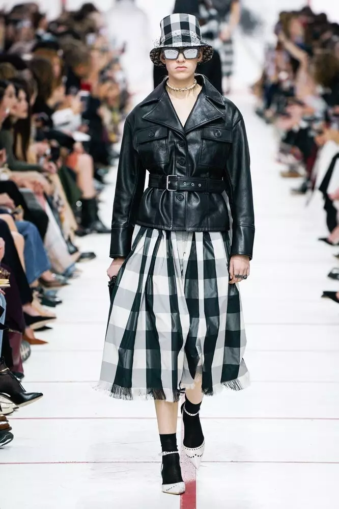 Even more feminism at Dior Winter 2019 55627_35