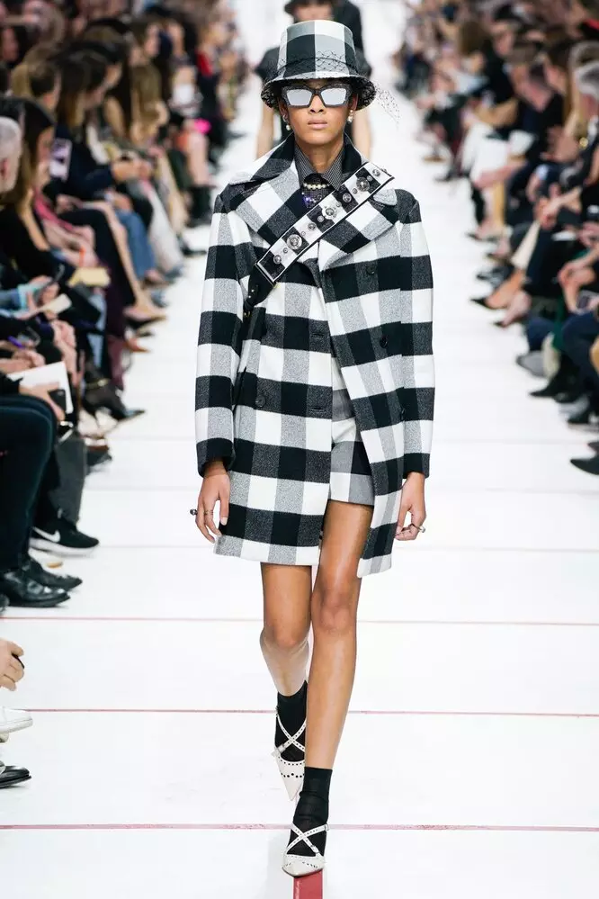 Even more feminism at Dior Winter 2019 55627_37