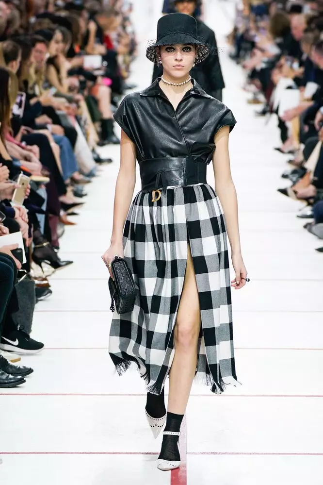 Even more feminism at Dior Winter 2019 55627_38