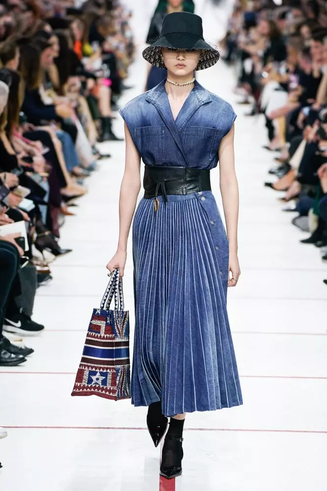 Even more feminism at Dior Winter 2019 55627_41