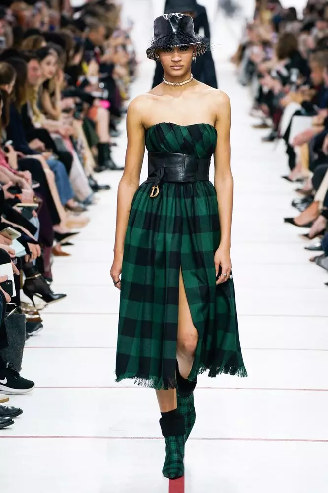 Even more feminism at Dior Winter 2019 55627_44