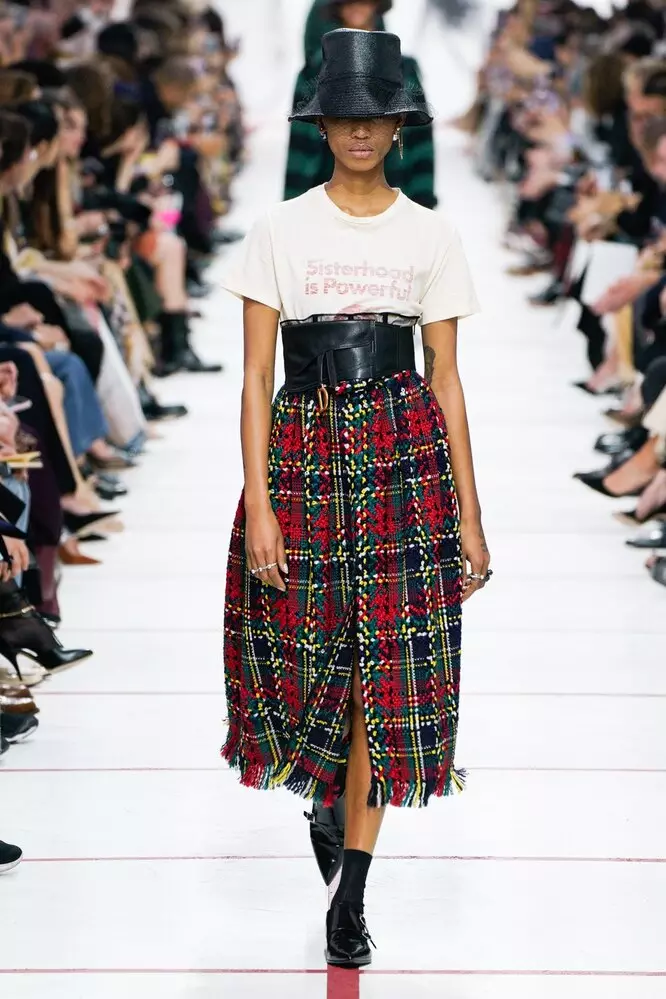 Even more feminism at Dior Winter 2019 55627_49