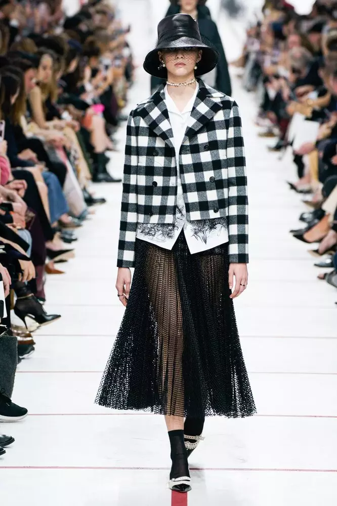 Even more feminism at Dior Winter 2019 55627_54