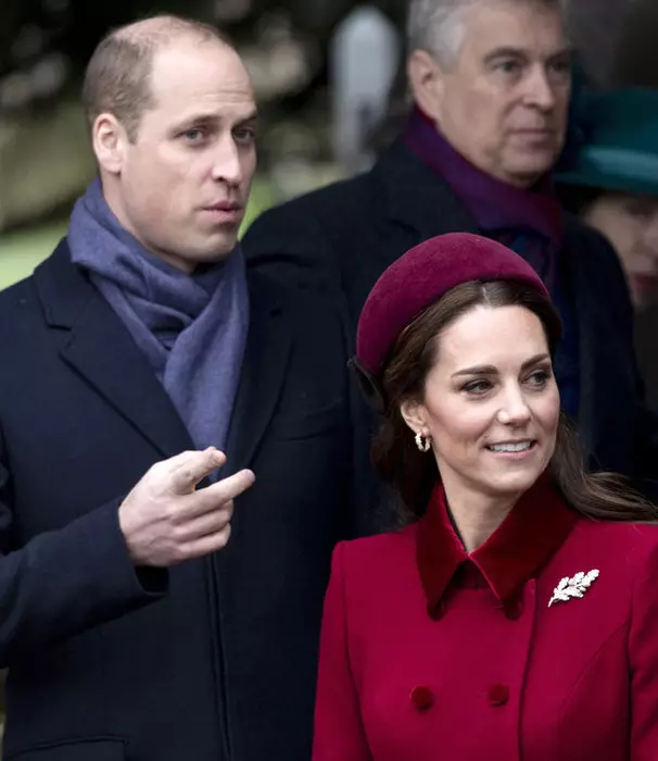 Color coat for spring: lessons of style from Kate Middleton 56058_2