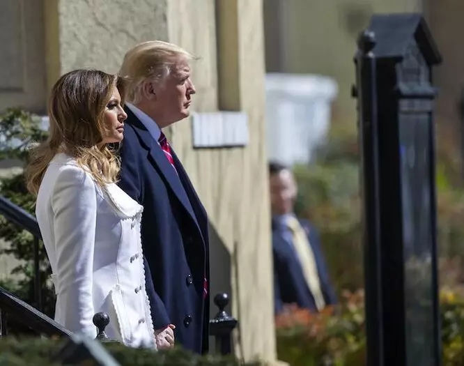 Melania Trump in Total White visited the church with her husband 56089_3