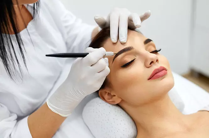 Lamination of eyebrows: What you need to know about the most fashionable beauty procedure 56181_2