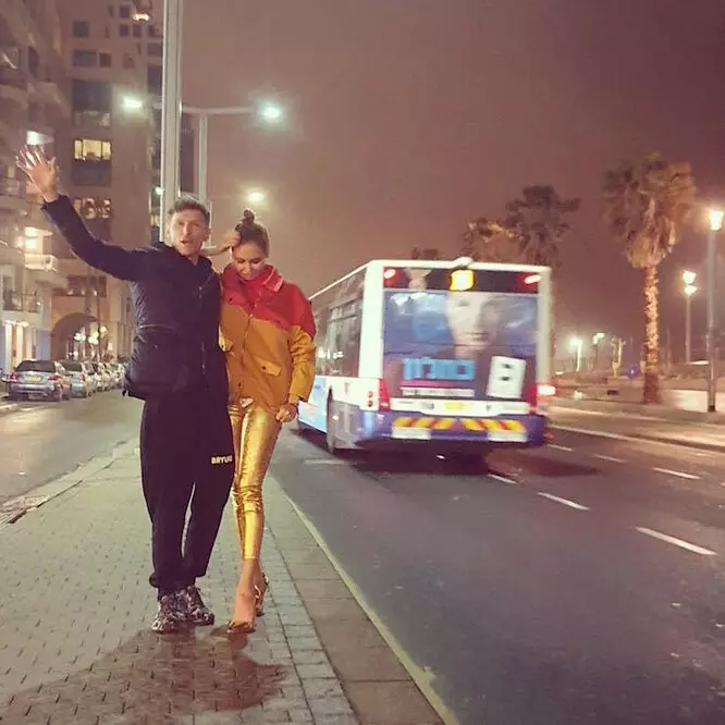 Layisan Utyashev in golden leggings posed with Pavel Will in Tel Aviv 56473_2