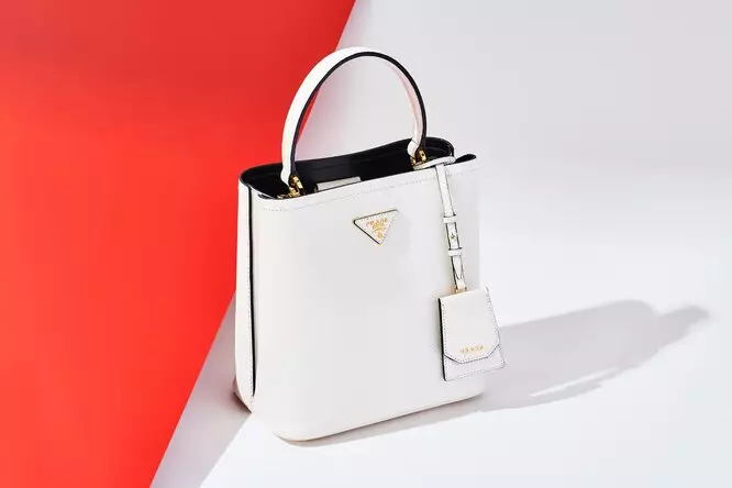 Prada released a new bag 56982_1