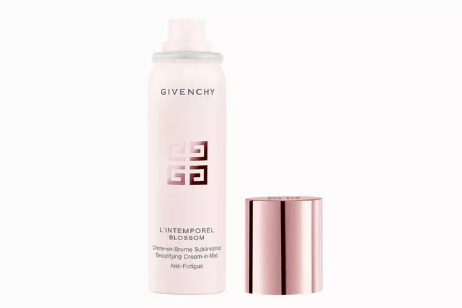 Moisturizing, fighting with fatigue traces and shine with Givenchy 57218_4