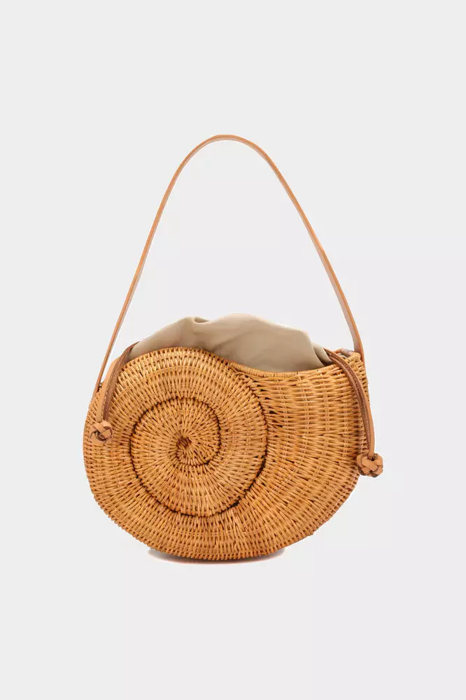 Not only on the beach: 12 straw bags for hot summer in the city 57237_1