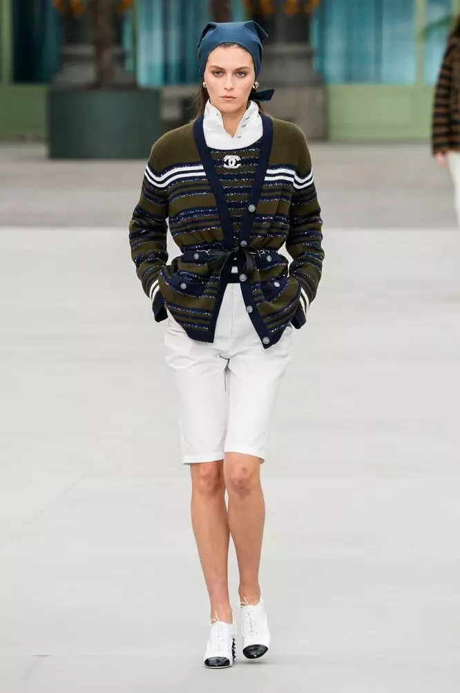 Lady on the way: Chanel Resort 2020 collection 57276_11