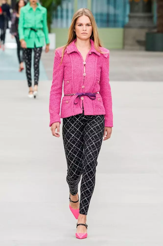 Lady on the way: Chanel Resort 2020 collection 57276_14