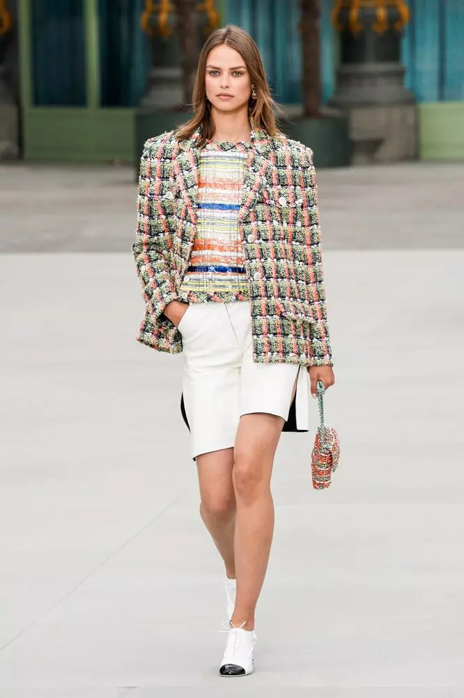 Lady on the way: Chanel Resort 2020 collection 57276_31