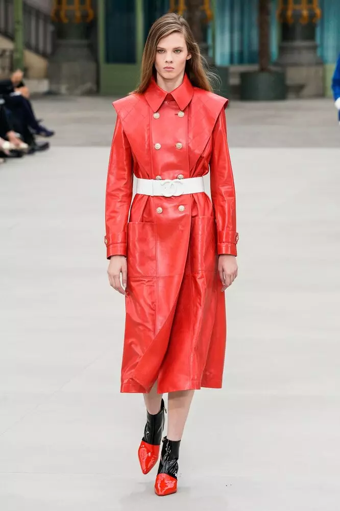 Lady on the way: Chanel Resort 2020 collection 57276_37