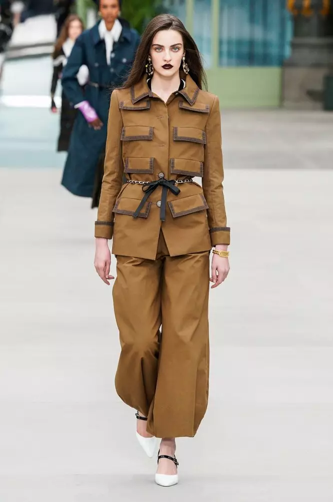 Lady on the way: Chanel Resort 2020 collection 57276_4