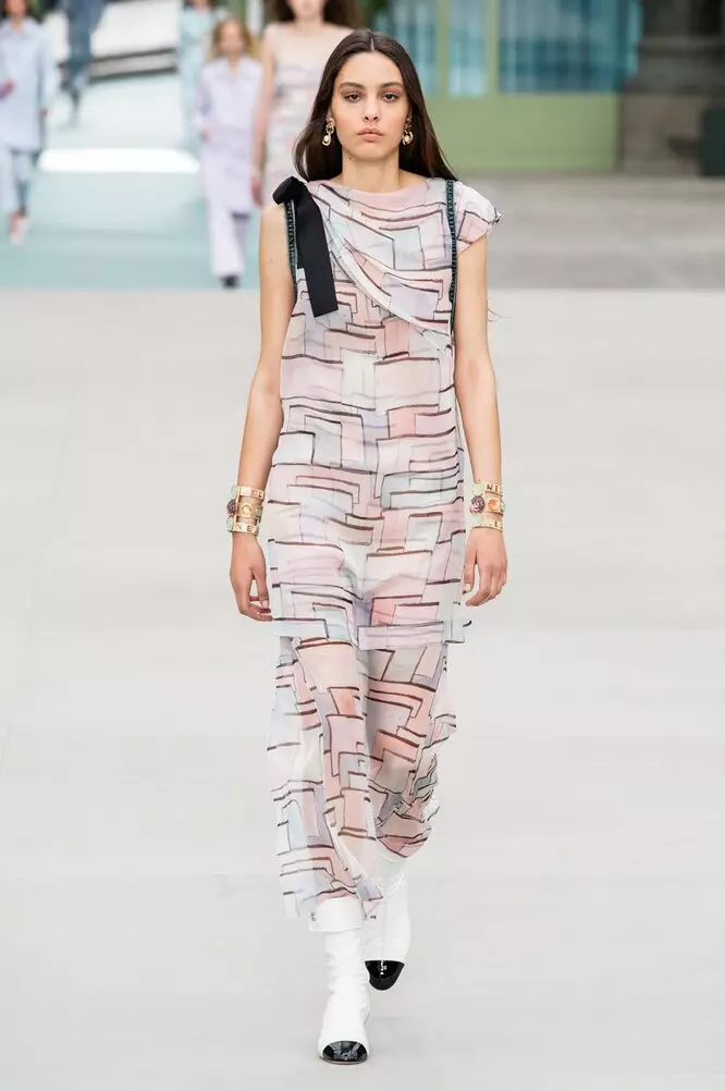 Lady on the way: Chanel Resort 2020 collection 57276_44