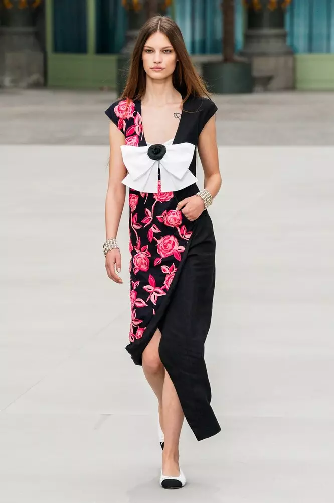 Lady on the way: Chanel Resort 2020 collection 57276_51