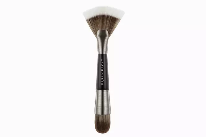 Basic minimum: 5 makeup brushes that should be each 57351_6