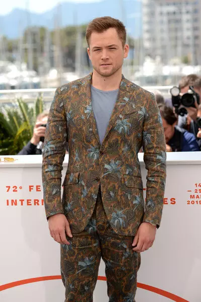 Hollywood men who are not indifferent to a flower print 57552_2