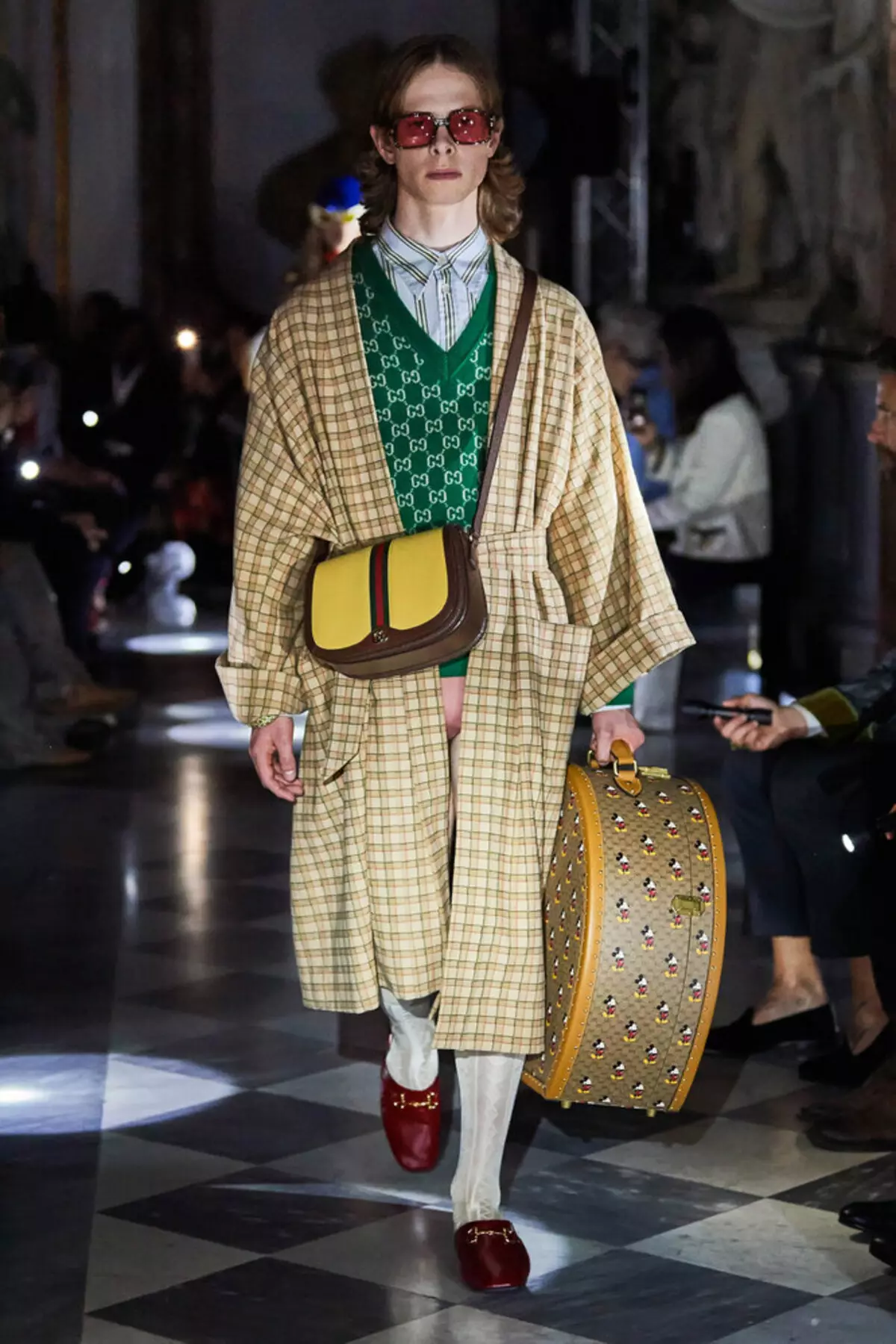 Antique Togs and Mickey Mouse in the Gucci Resort 2020 Collection 57853_16