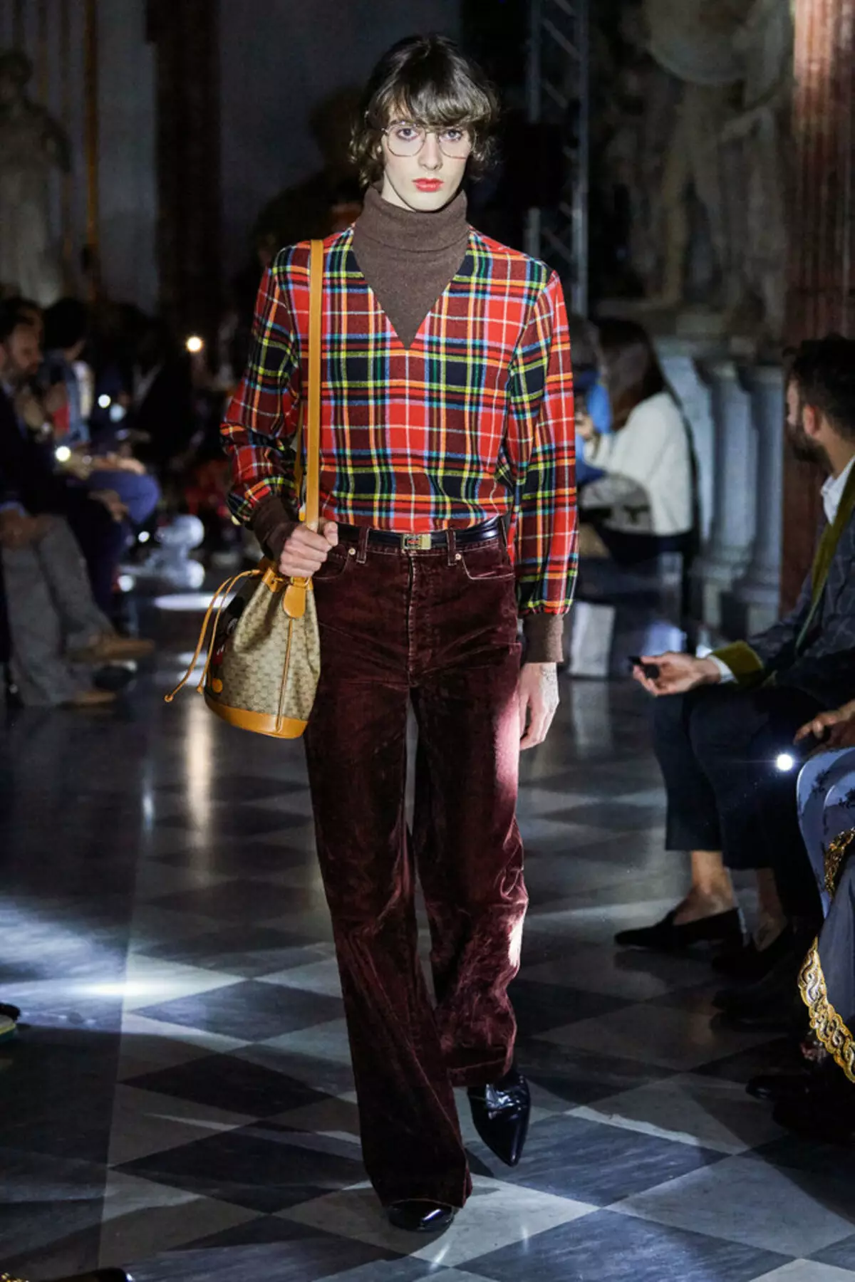 Antique Togs and Mickey Mouse in the Gucci Resort 2020 Collection 57853_17