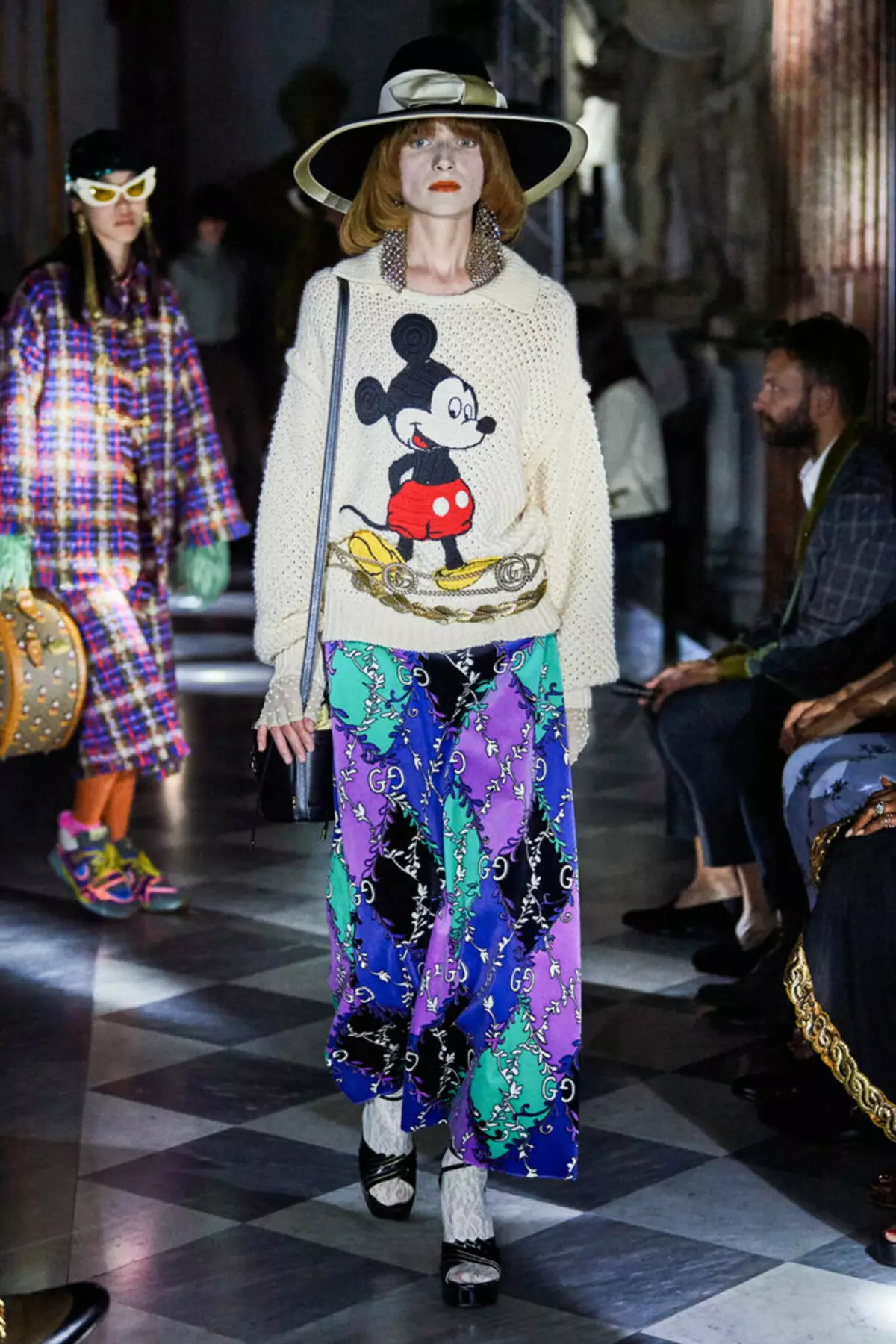 Antique Togs and Mickey Mouse in the Gucci Resort 2020 Collection 57853_24