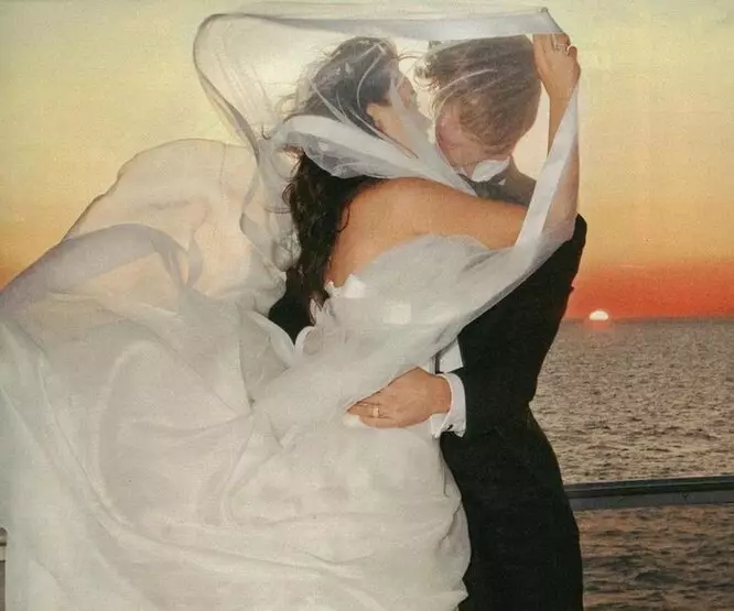 Kerabat Anastasia Zavorotnyuk menunjukkan foto pernikahannya dengan Peter Chernyshev 580_4