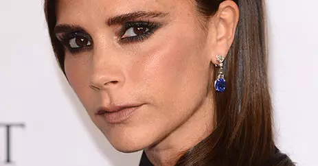 Straightforward: Jenner and other stars with eyebrows- "sticks"