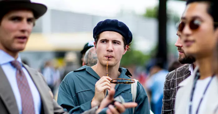 To sat suit: charm of male fashion on Pitti Uomo