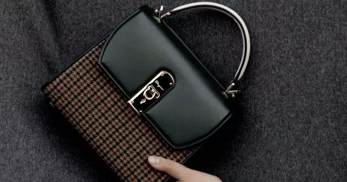 Salvatore Ferragamo presents a new BoxyZ Bag