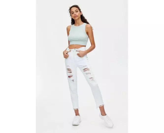 Padulic? Fashionable torn jeans for summer 59051_5