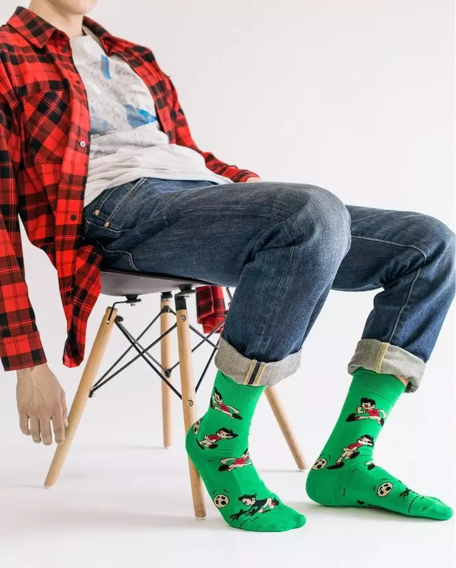 Reveal all the cards: why men choose socks with print 59117_4