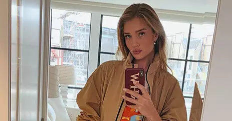 5 images Rosie Huntington-Whiteley, which you want to repeat this summer