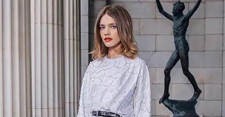 How to choose a belt to image: 6 secrets of Natalia Vodyanova