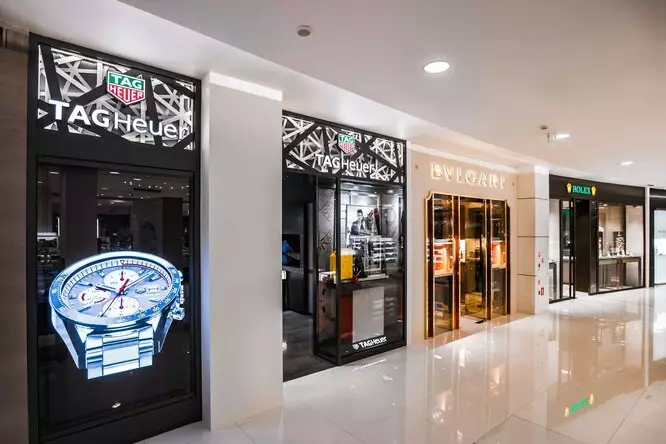 Discreted Time: Tag Heuer opens a boutique in the Gallery 