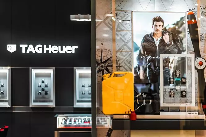 Discreted Time: Tag Heuer opens a boutique in the Gallery 