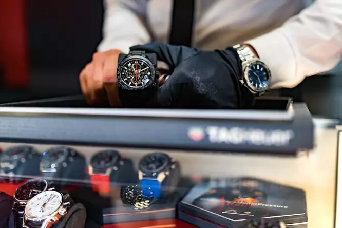 Discreted Time: Tag Heuer opens a boutique in the Gallery 