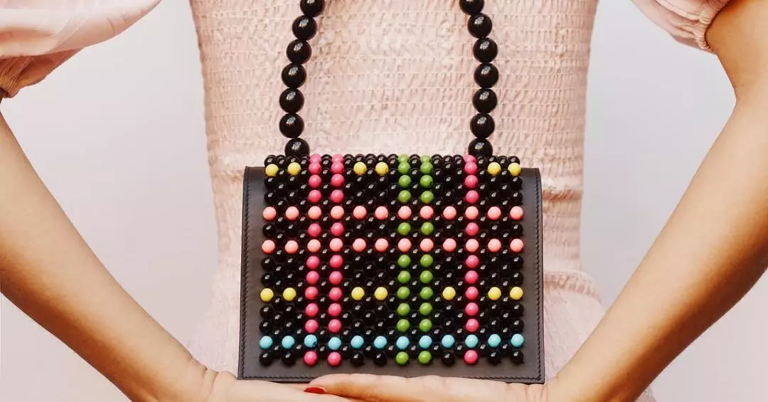 Beading lessons: Choose a graceful bag of beads for autumn