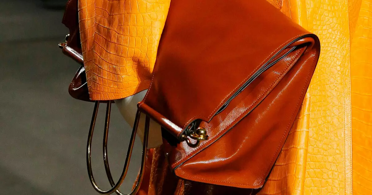 Trends of autumn 2019: What bags will be in fashion in the new season