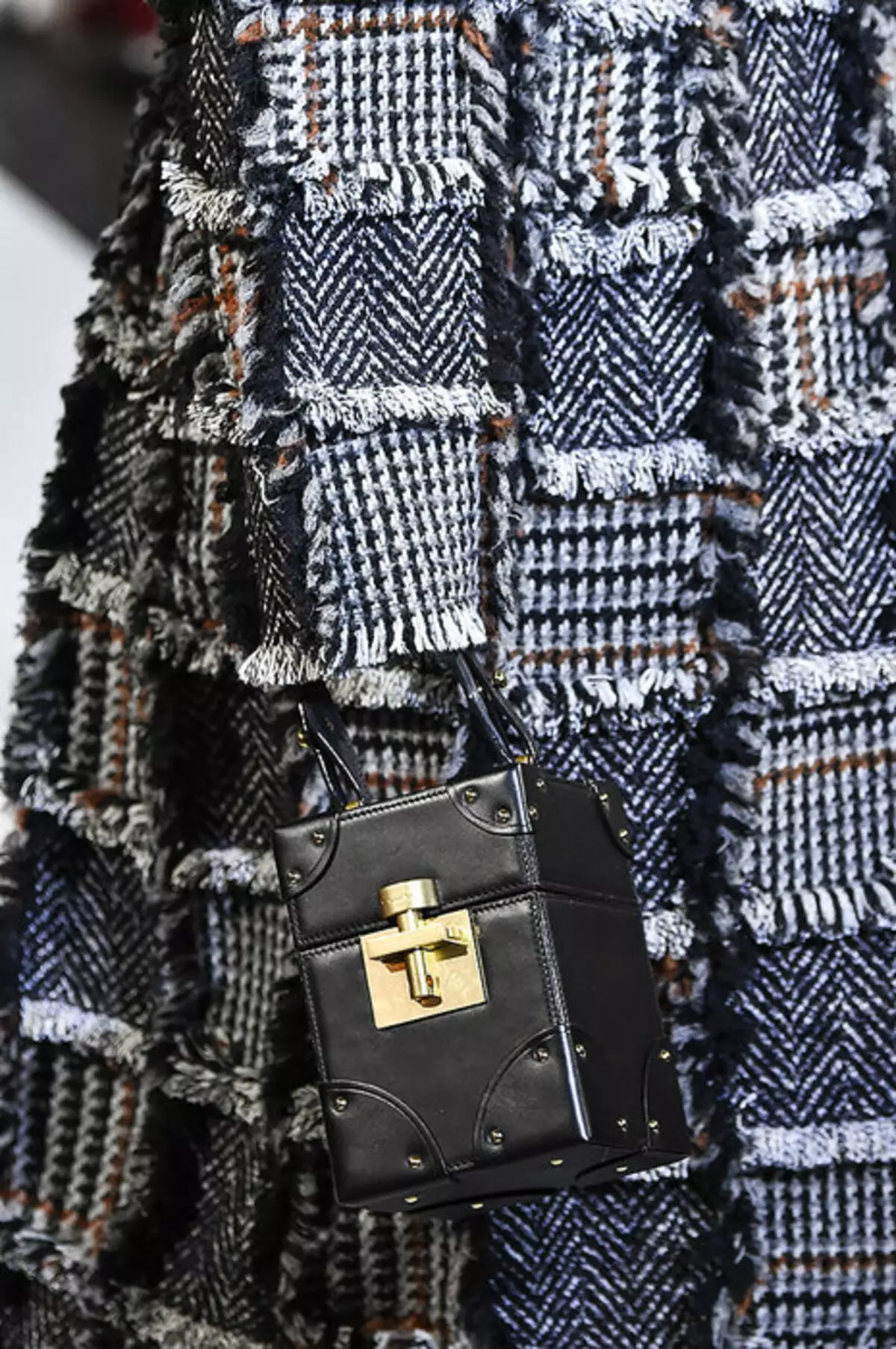 Trends of autumn 2019: What bags will be in fashion in the new season 60396_1