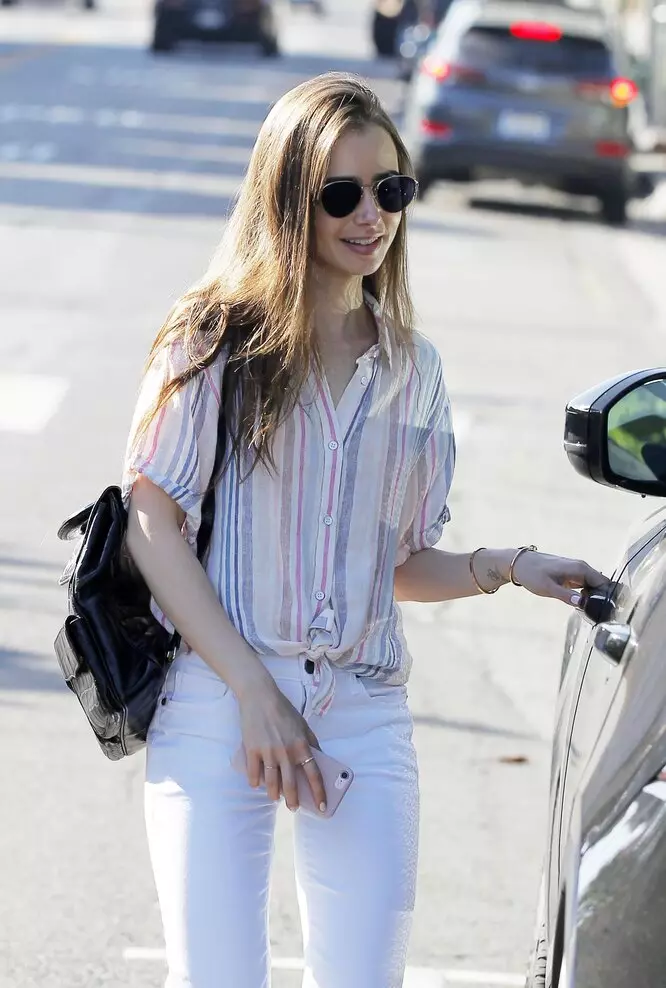 Lily Collins, Chloe Market and Emma Roberts show how to wear school style 60604_4