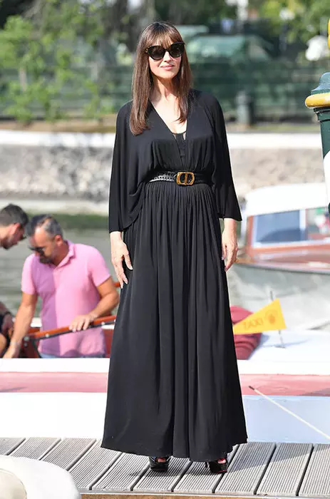 Is it a failure? 4 images of Monica Bellucci at the Film Festival in Venice 60664_4
