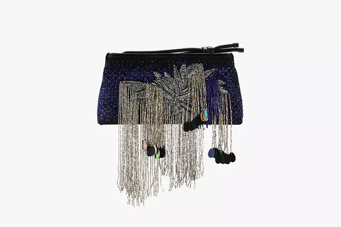 Epoch of Enlightenment: 10 luxury clutches that will come in hand to you at a party 60726_9
