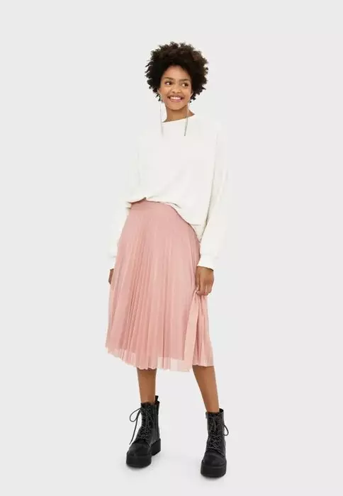 Plears - the most fashionable skirt of the season 60833_2